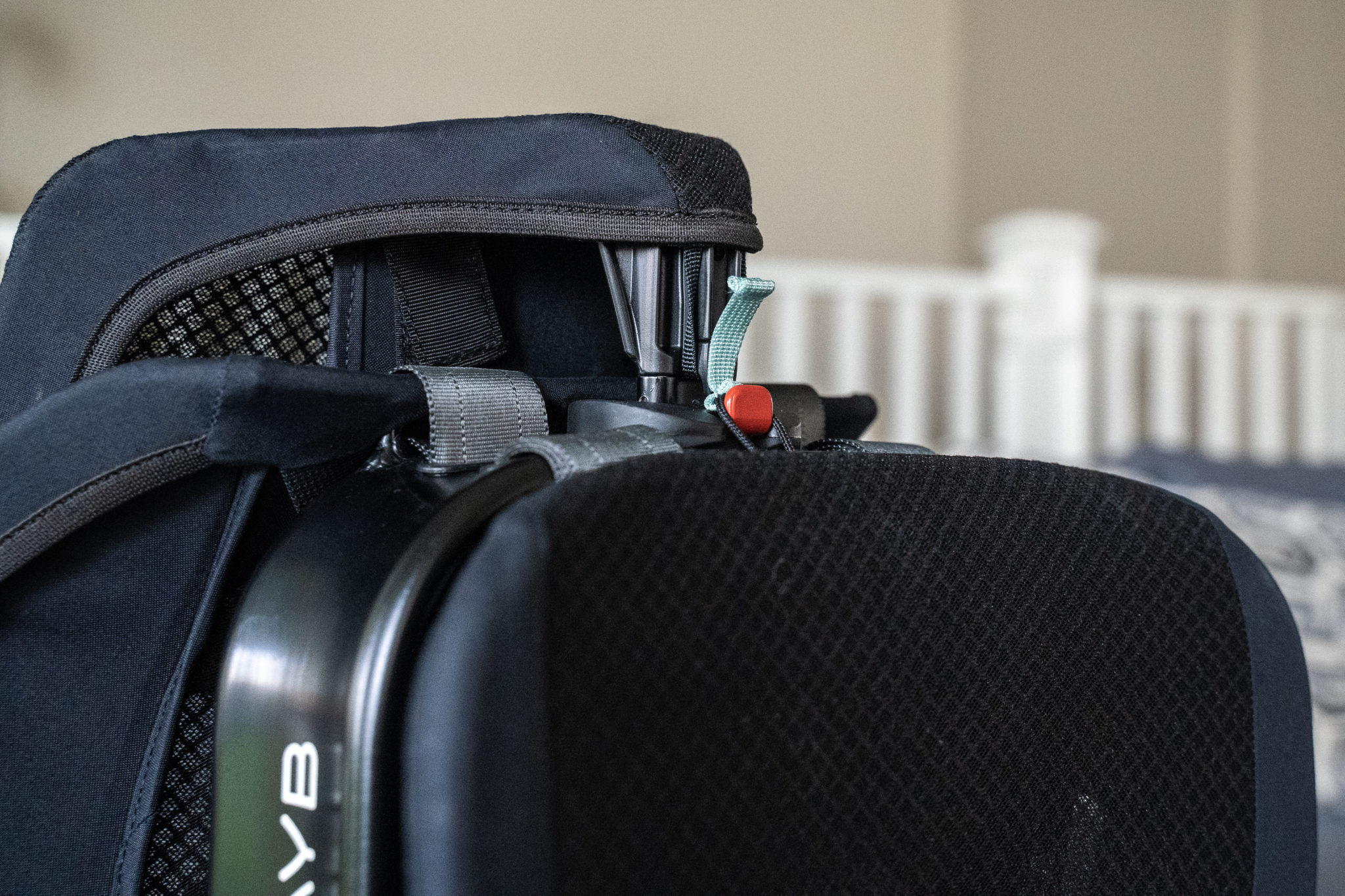 Traveling with car seats the easier way with WAYB’s Pico - Familee Travel